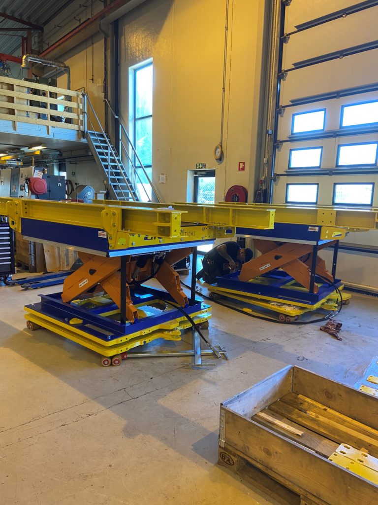 Turn-Table Trolley - GNT Solutions